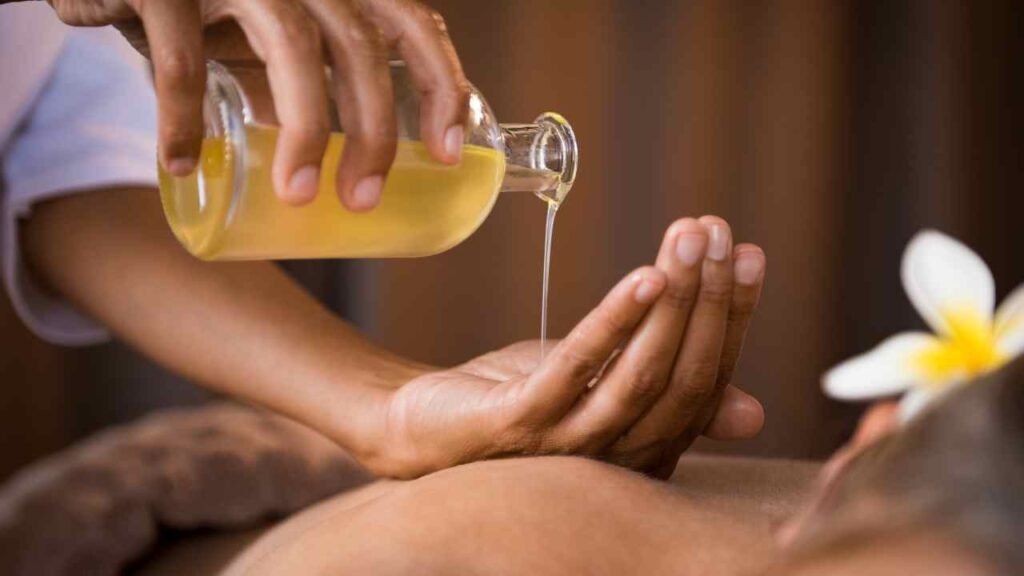 Pizhichil Therapy - Ayurvedic Clinic in Bengaluru: Ayurbandhu ...